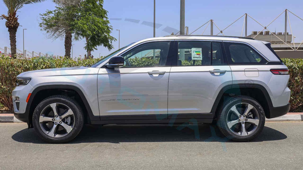 2024 Jeep Grand Cherokee Limited | Silver Zynith Color| Automax®