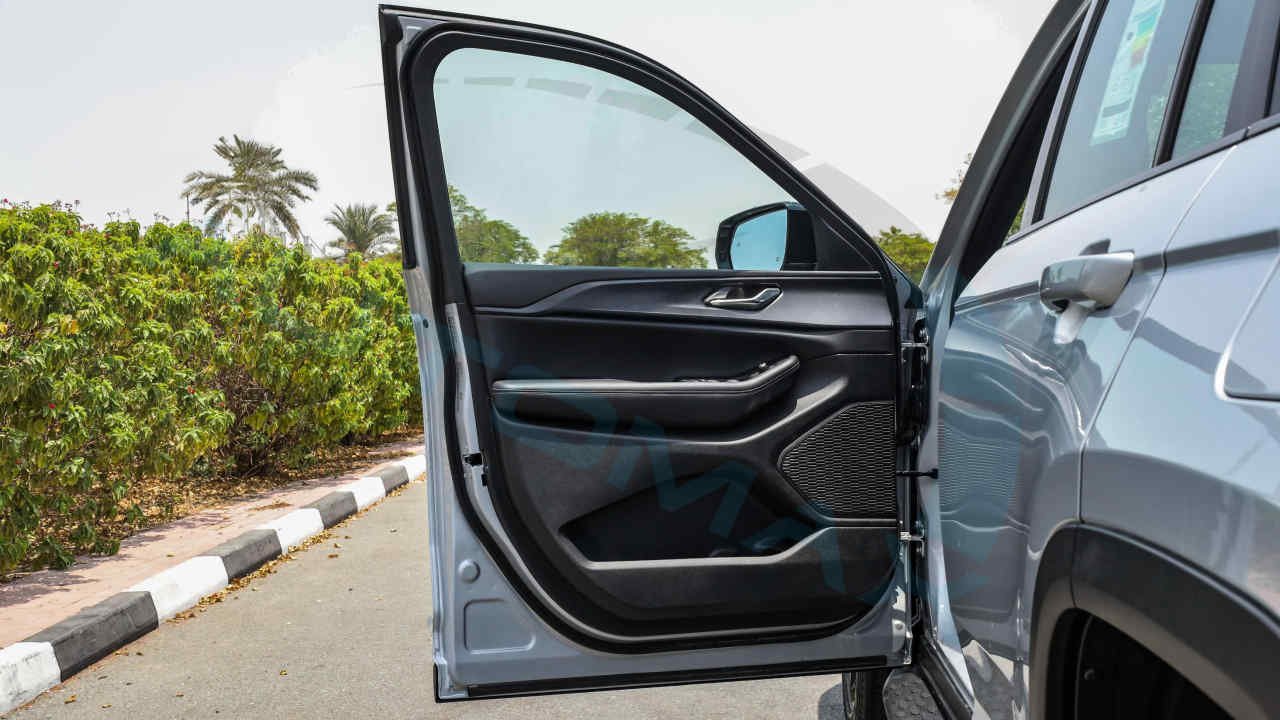 2024 Jeep Grand Cherokee Altitude | Silver Zynith | Automax®